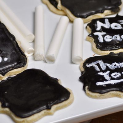 Chalkboard Cookies with Edible Chalk {DIY}