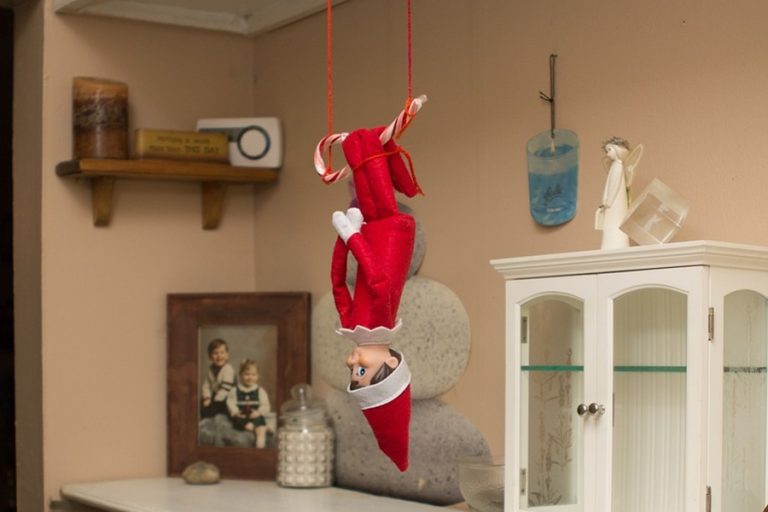 Quick Tips for when your Elf on the Shelf Didn't Move or is Touched